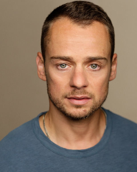 42 Management & Production (en-GB)