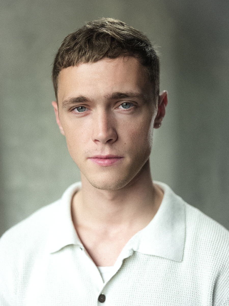 42 Management & Production (en-GB) Stanley Morgan