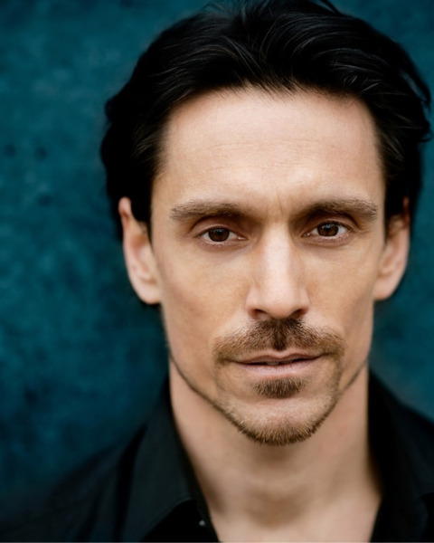 42 Management & Production (en-GB)